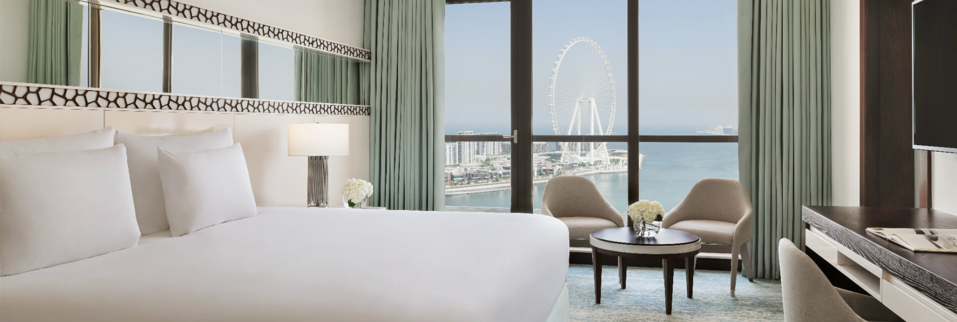 Ain Dubai View One Bedroom Family Suite